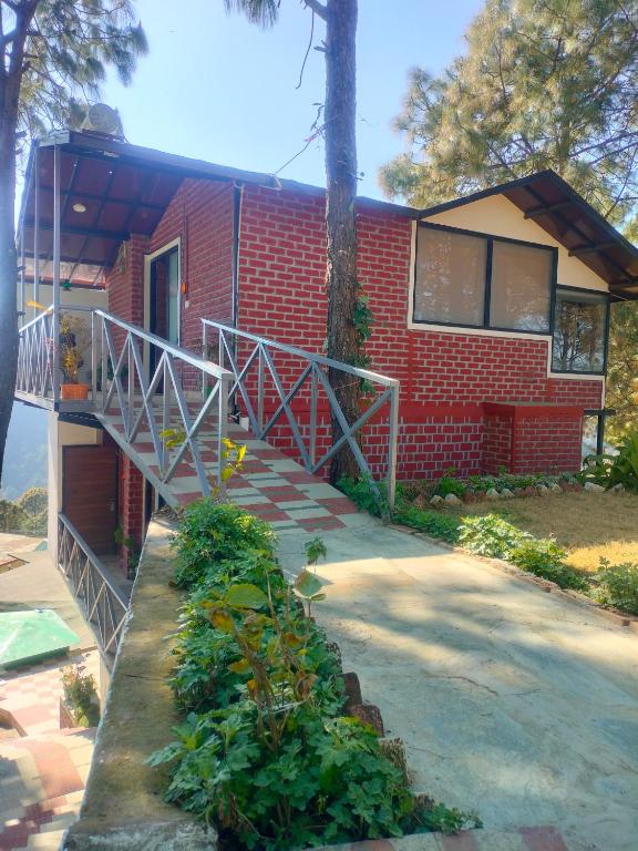 Zone Connect by The Park Lansdowne Hotel - Deals, Photos & Reviews