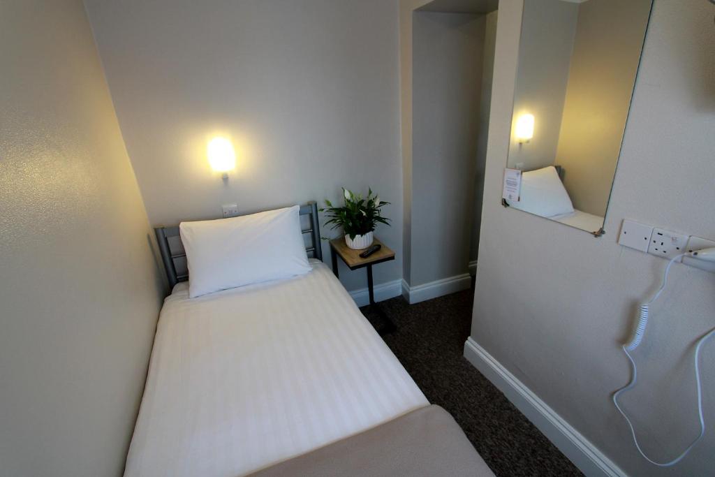 Lords Hotel, London | 2024 Updated Prices, Deals