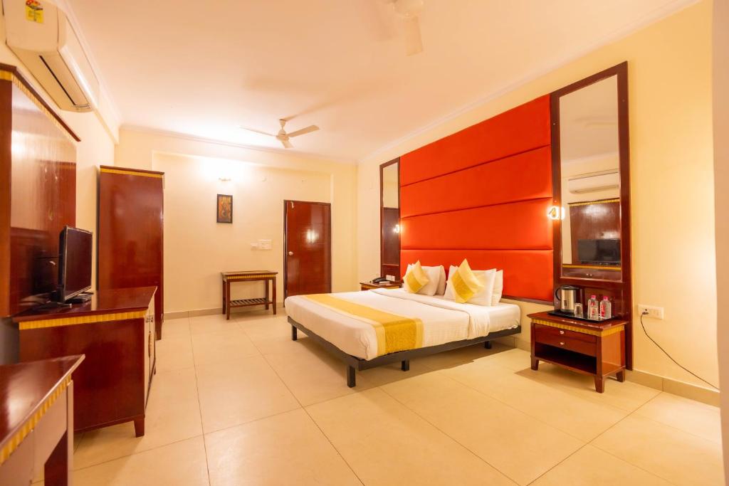 Hotel Clarks Inn Jaipur, Banipark, Jaipur | 2024 Updated Prices, Deals