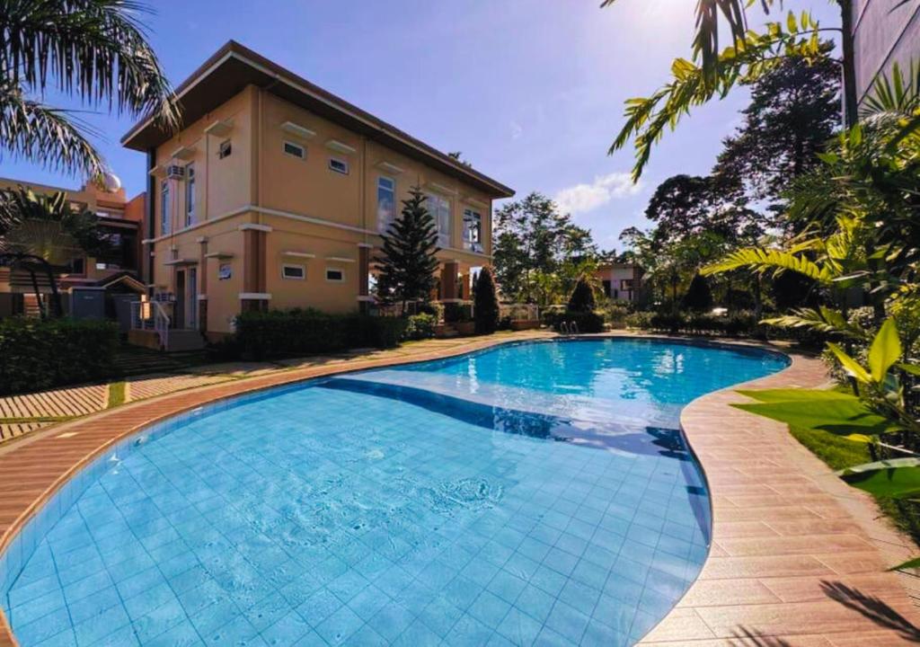 From $24 - Palawan 2BR Staycation with Swimming Pool, Gym & Parking ...