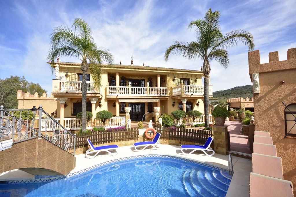The Castle on the Hill, Málaga from €44pp - Book Now
