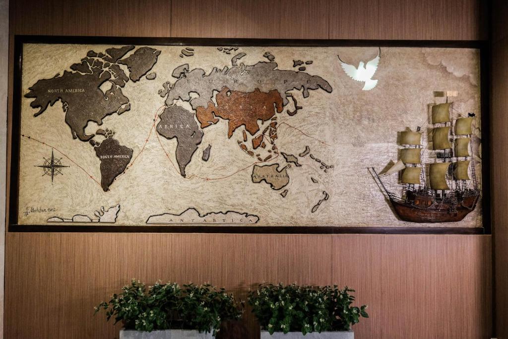 Best Price on Cebu Quincentennial Hotel in Cebu + Reviews!