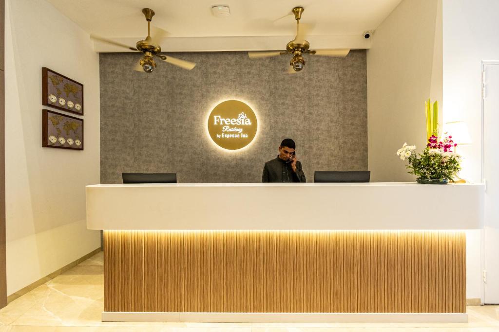 Hotel South Coast RX 31,MIDC,Thane Belapur Road,Opp.Rabale Railway ...