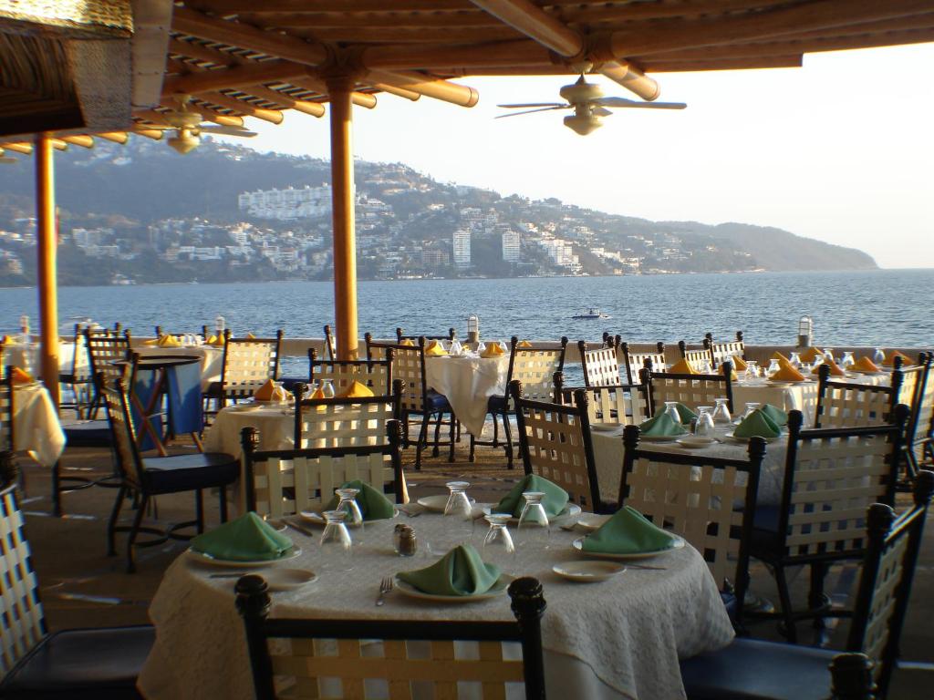 Hotel Acapulco Malibu - 2024 Deals from