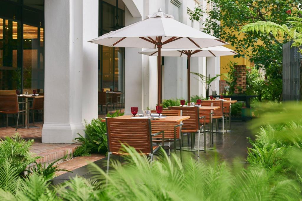 Hotel Stripes Kuala Lumpur, Autograph Collection, Kuala Lumpur | 2024 ...