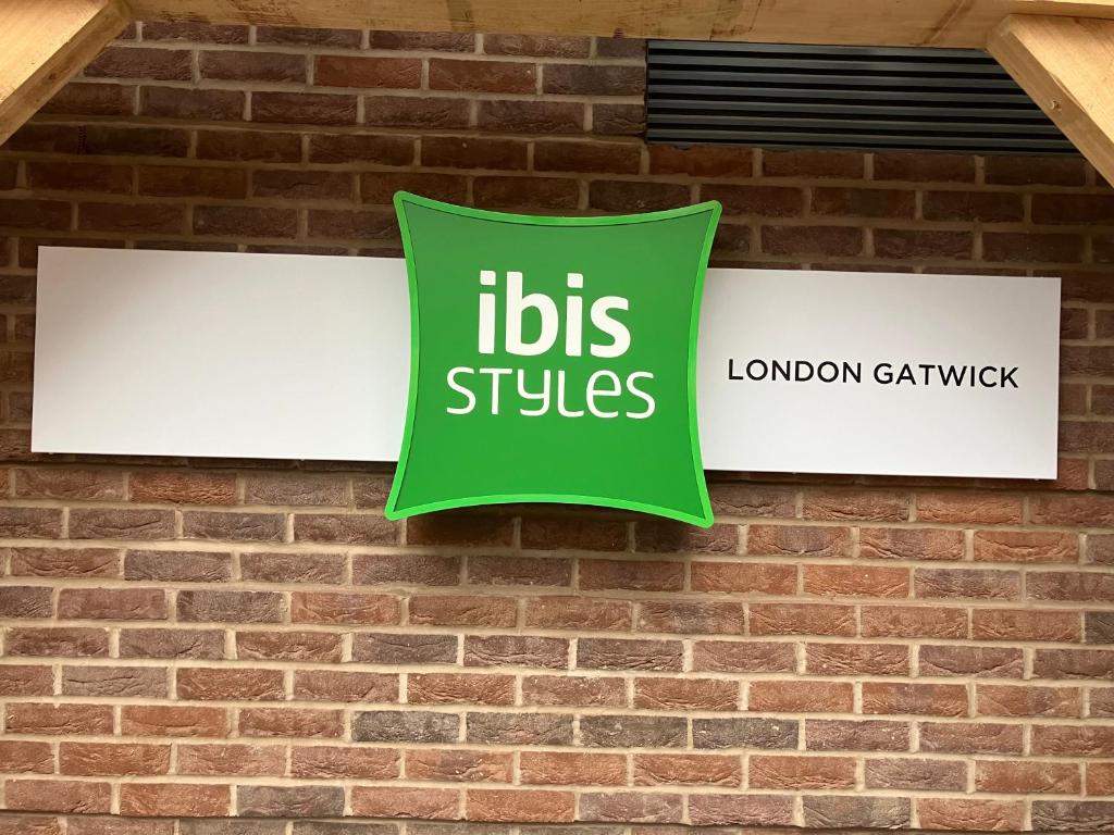 ibis London Gatwick Airport, London | 2024 Updated Prices, Deals