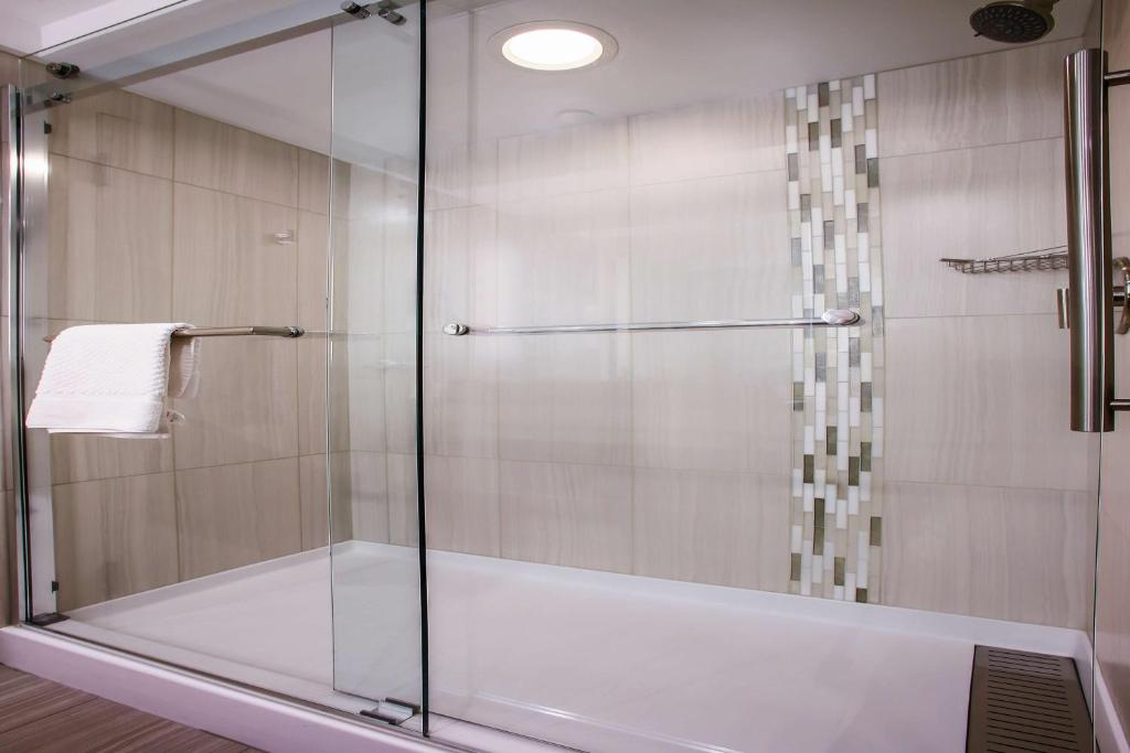 Doubletree Chicago Alsip Hotel, Alsip (IL) | 2024 Updated Prices, Deals