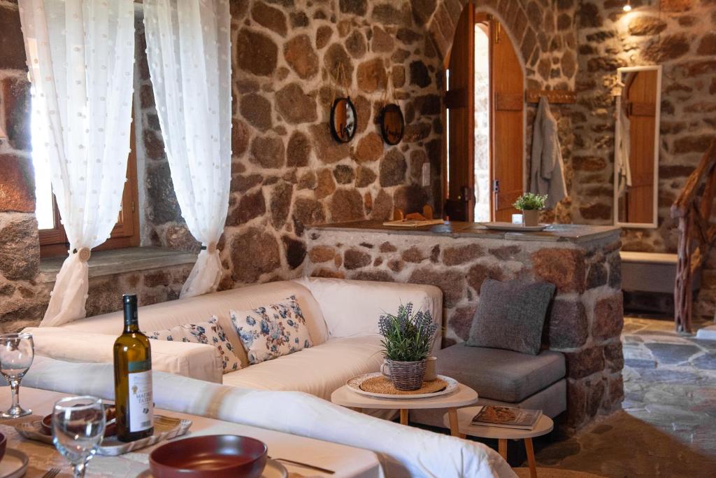 peaceful place, Anítsaion from €74 - Book Now