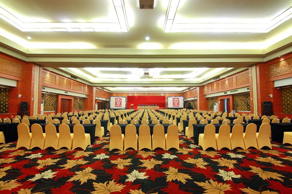 Hotel Pangeran Beach, Padang | 2024 Updated Prices, Deals