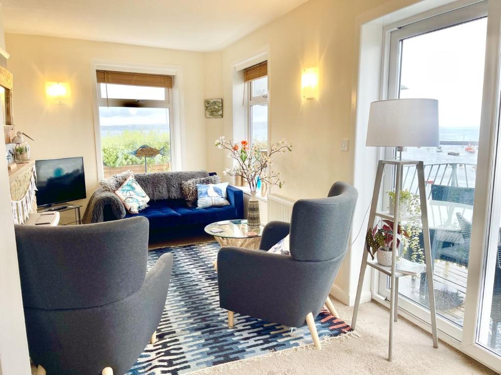 Cliff Cottage, Brixham | Devon Guide