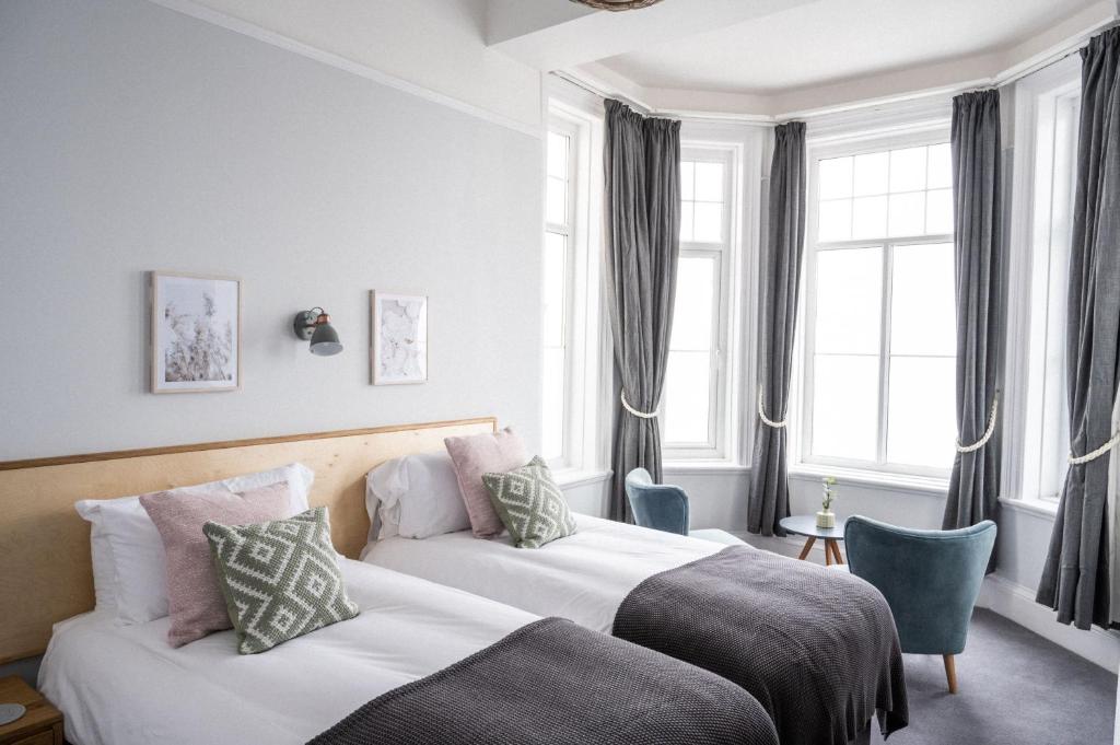 The Kingswood Hotel | Devon Guide