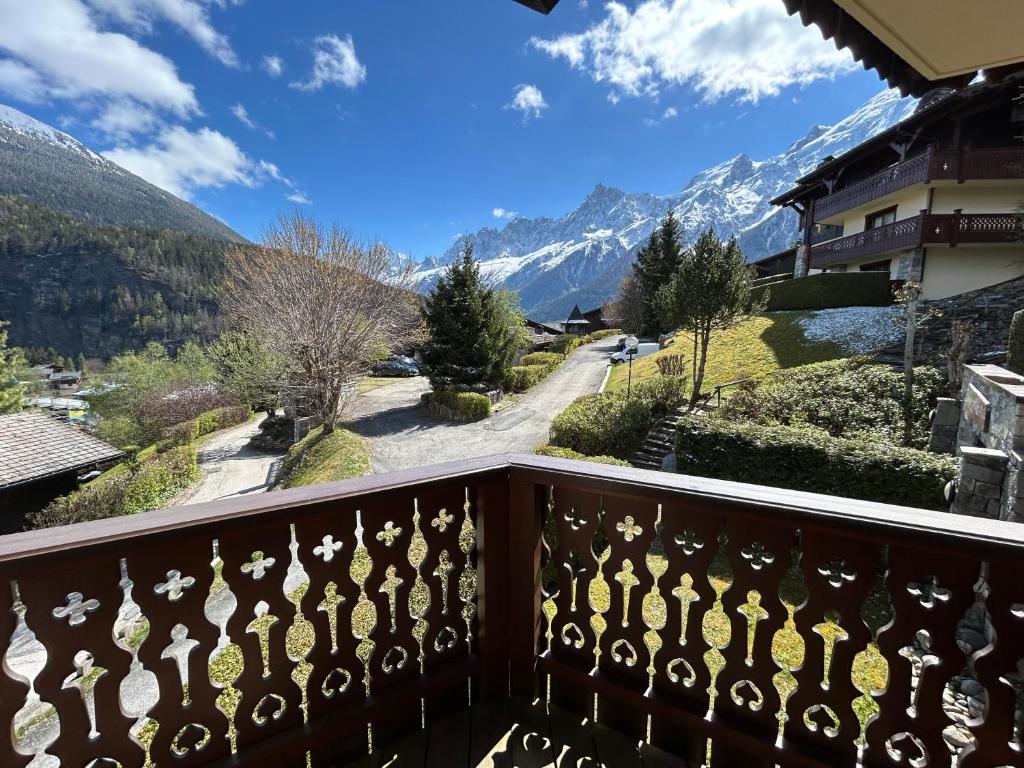 Appartement Les Houches vue magnifique avec piscine,pied des pistes de ...