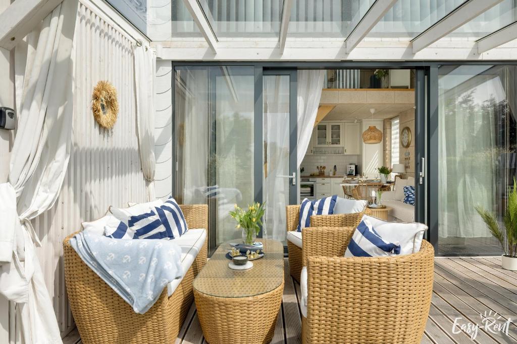 Up to 30% off - Nowoczesny Domek z Jacuzzi nr 8 z dużym tarasem, Wrzosowo