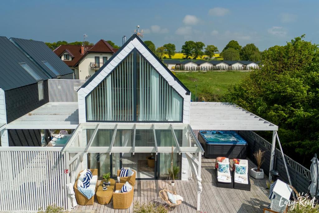 Up to 30% off - Nowoczesny Domek z Jacuzzi nr 8 z dużym tarasem, Wrzosowo