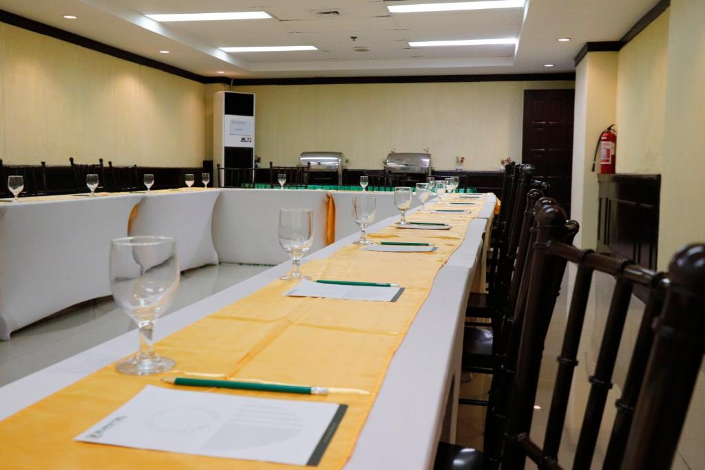 Eurotel Las Pinas Hotel, Manila | 2024 Updated Prices, Deals