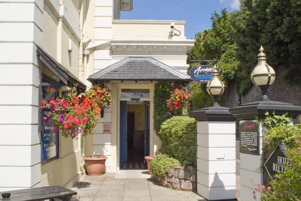 The Heritage Hotel Guest House (Torquay) - Deals, Photos & Reviews