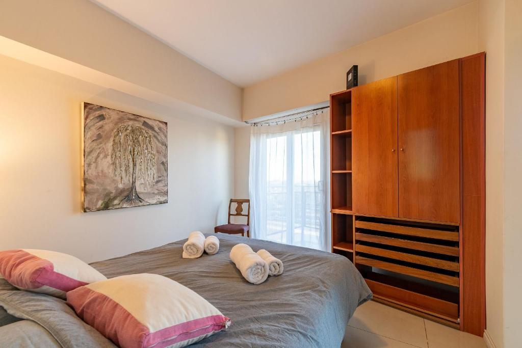 Piso 16 con vista al río, Buenos Aires up to 32% OFF - Book Now