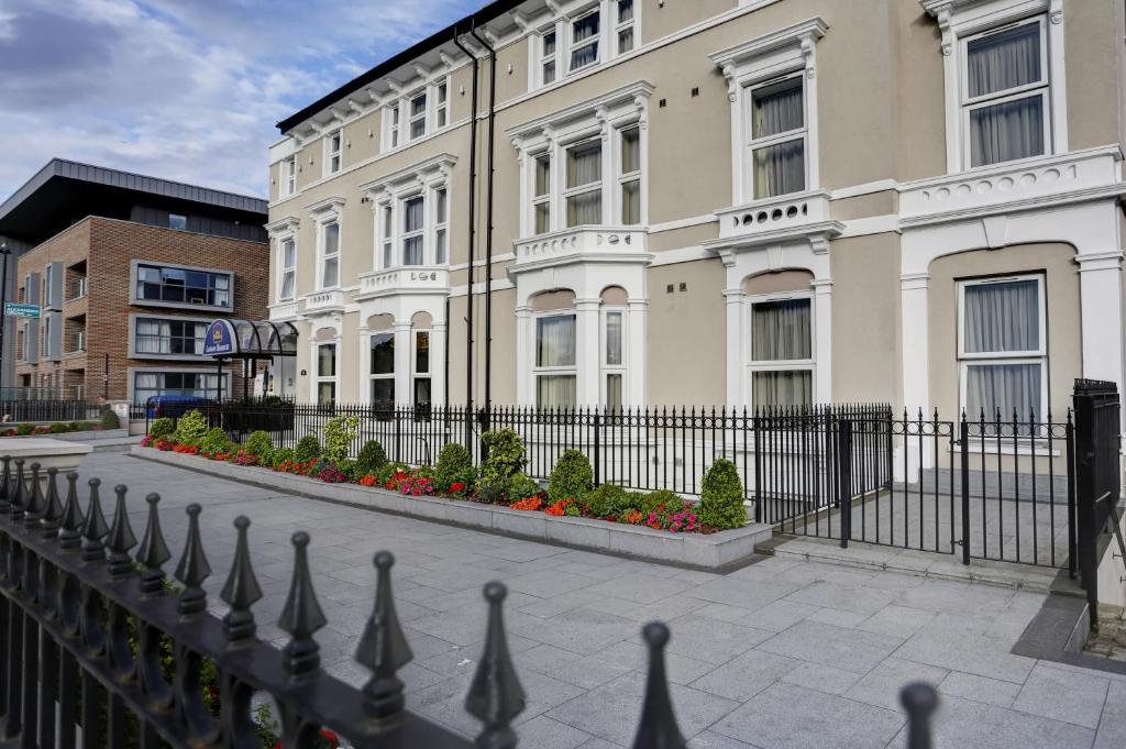 Best Western London Highbury Hotel | London 2025 UPDATED DEALS £44, HD ...