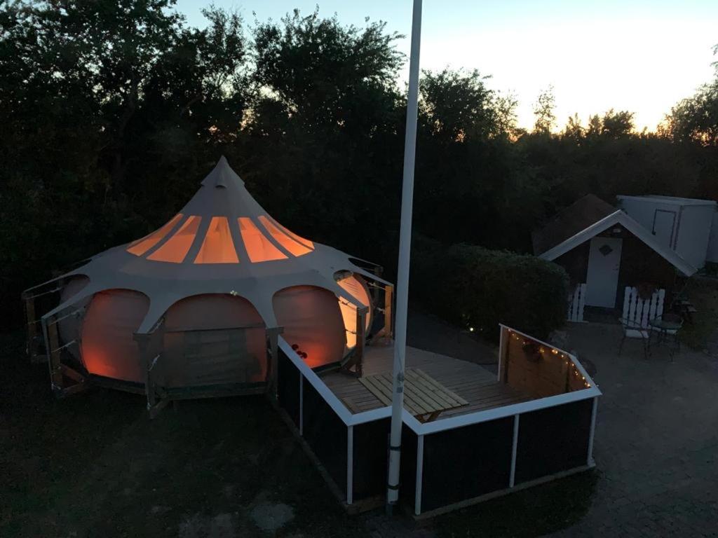 Romantic Luxus Glamping 1, Gîte Idestrup