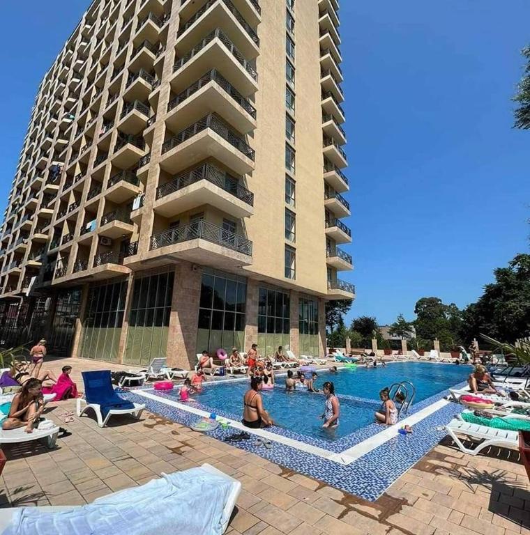 Европалас Гониo, Appartamento Kvariati