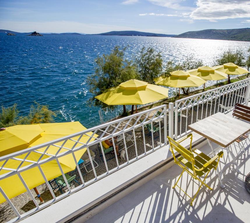 Amadria Park Camping Trogir - Mobile Homes, Seget Vranjica | 2024 ...