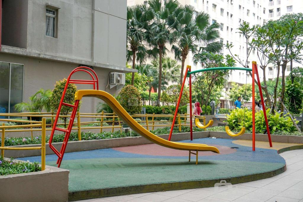 From $14 - Comfortable Studio @ Green Bay Pluit Apartment By Travelio ...