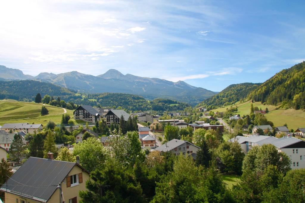 Villard de Lans Appartement Lumineux avec vue Panoramique, Maison de ...