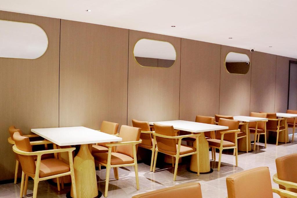 Juzi Hotel, Bangkok | 2024 Updated Prices, Deals
