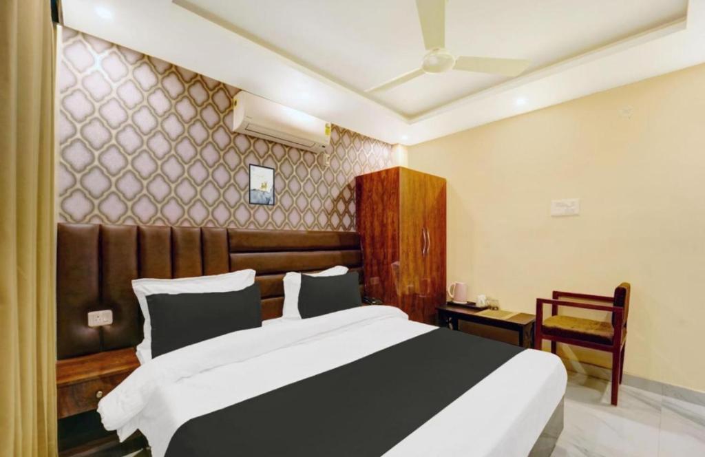 Rainbow Guest House, Mathura up to 38% OFF - Book Now