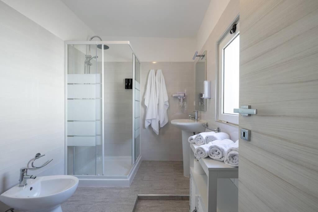 Casa Gemelli Metro per il centro di Roma , Rome from €39pp