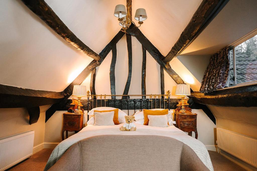The Castle Inn | Cotswolds Guide