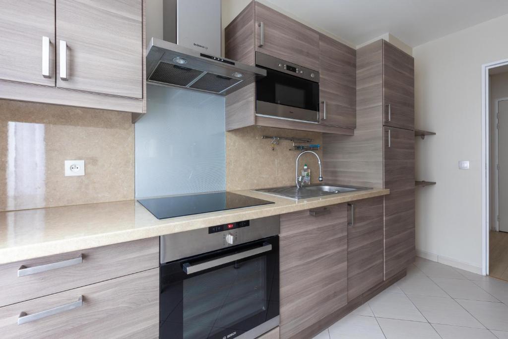 Up to 25% off - T2 lumineux, à 10 min de Disney, au pied de la gare ...