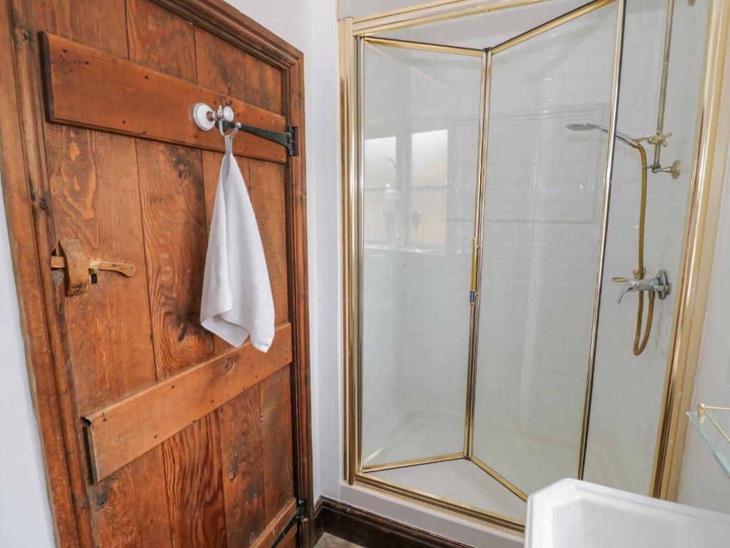 The Bit on the Side | Cotswolds Guide