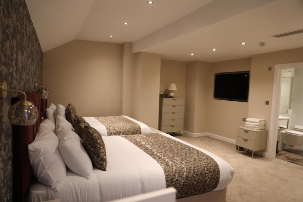 Reem Hotel, London | 2024 Updated Prices, Deals