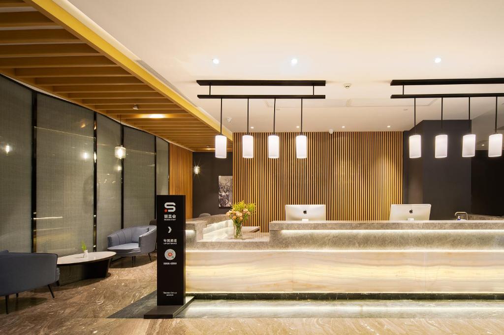 From $43 - Langham Honor International Hotel Canton Fair Complex Kecun ...