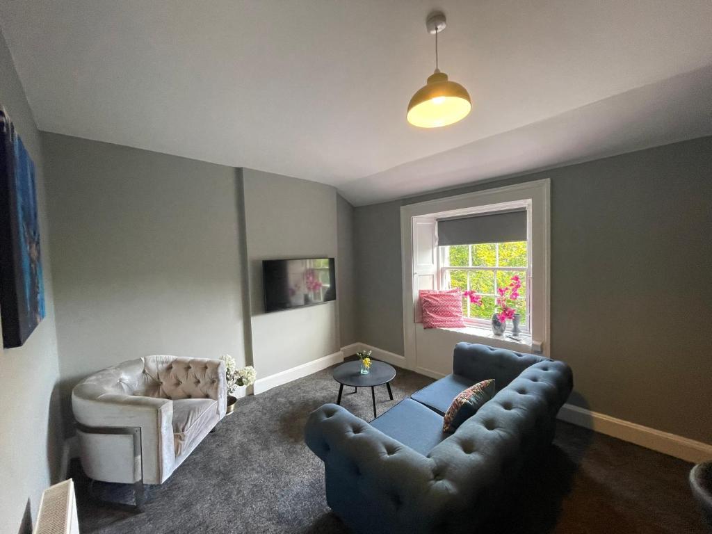 The Blue Nile Hillhead - Pass the Keys, Glasgow from £40pp