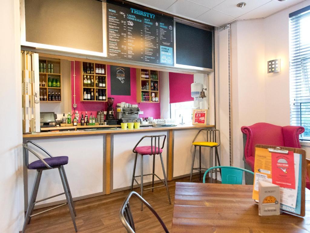 YHA London Thameside Hostel, London | 2025 Updated Prices, Deals