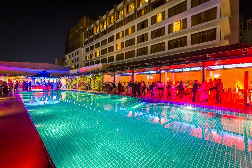 NagaWorld Hotel & Entertainment Complex, Phnom Penh | 2025 Updated ...