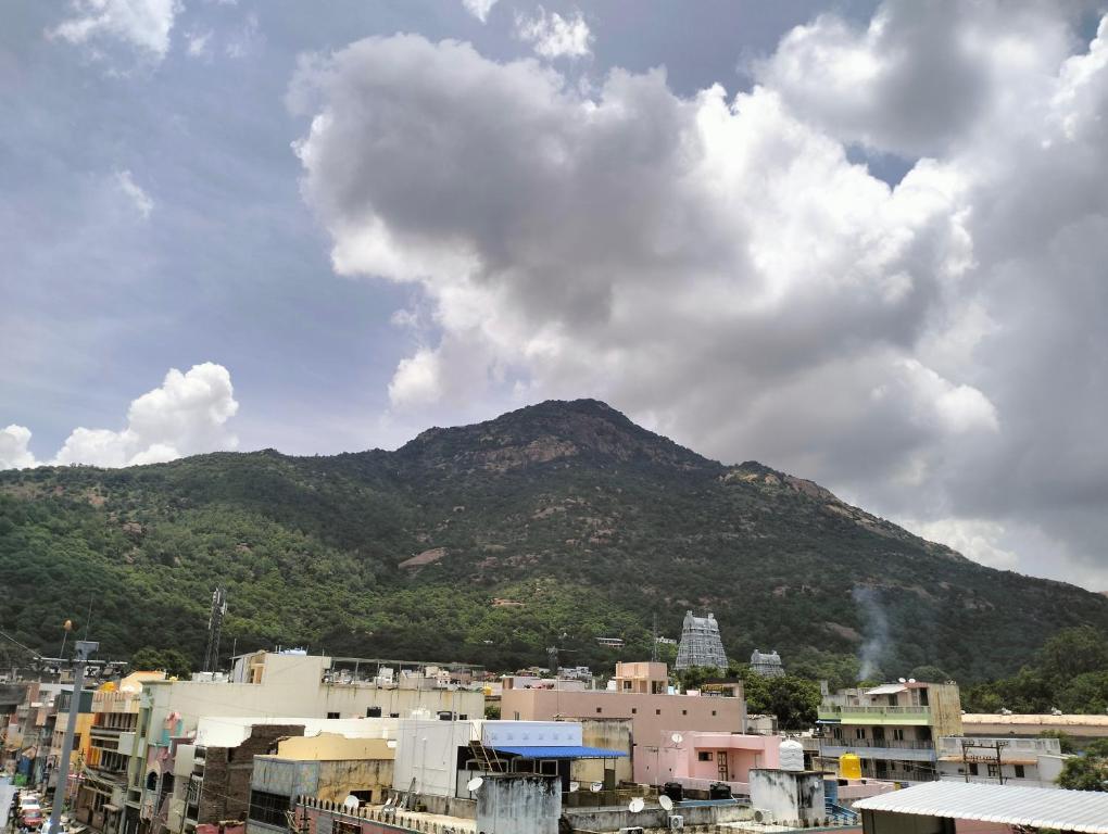 Aadhiran residency 2BHK, Appartement Tiruvannāmalai