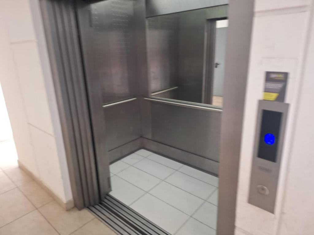 From $34 - Depto excelente ubicación, con parking privado, Salta