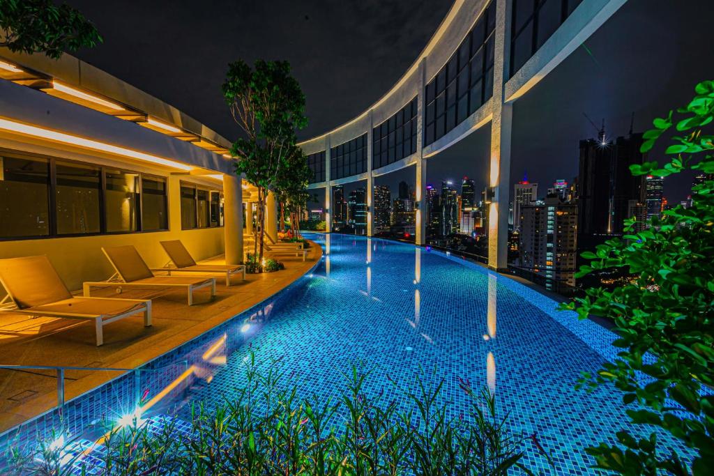 From $40pp - The Atrium at Jalan Ampang by OKBnB - Cozy 2 Bedroom, 3 ...