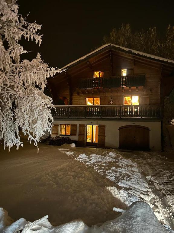 Chalet traditionnel Alpes, Casa vacanze Bernex