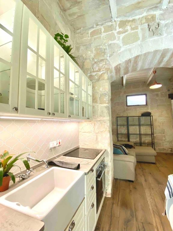 Cosy traditional Maltese home, Holiday home Attard