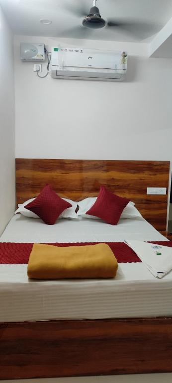 From $13 - Hotel Shresta Luxury Rooms - Nizampet Hightension line Rd ...