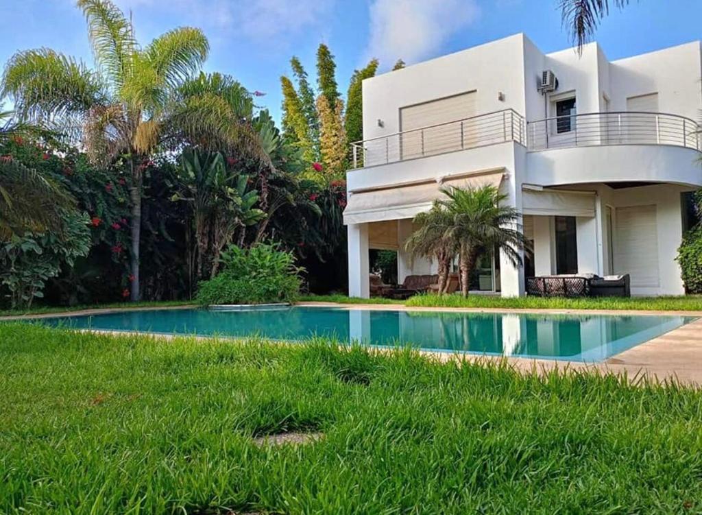 Villa Azure Luxe et Sérénité au Bord de l Eau, Villa Tamraght Ouzdar