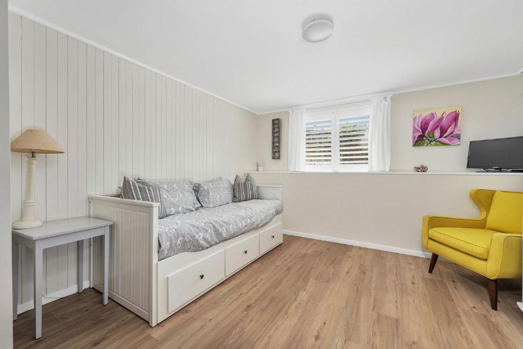 White Sands Retreat, Hyams Beach from $40pp - Book Now