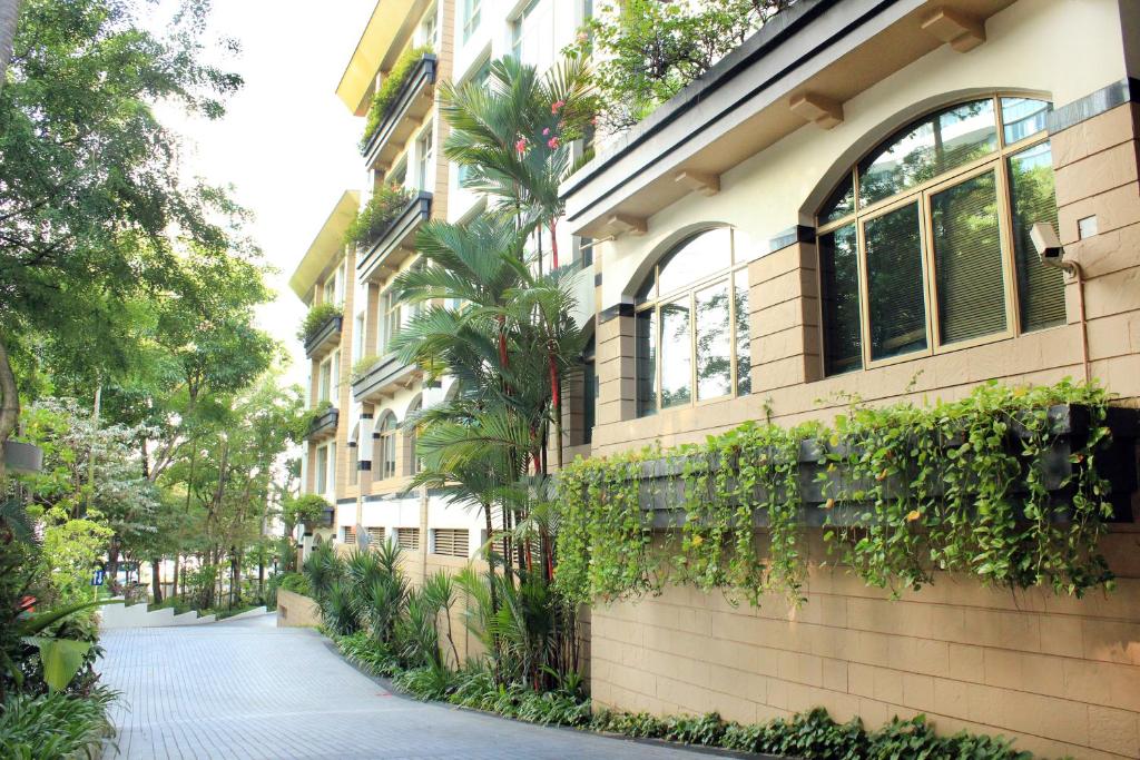 Treetops Executive Residences - Booking Deals + 2024 Promos