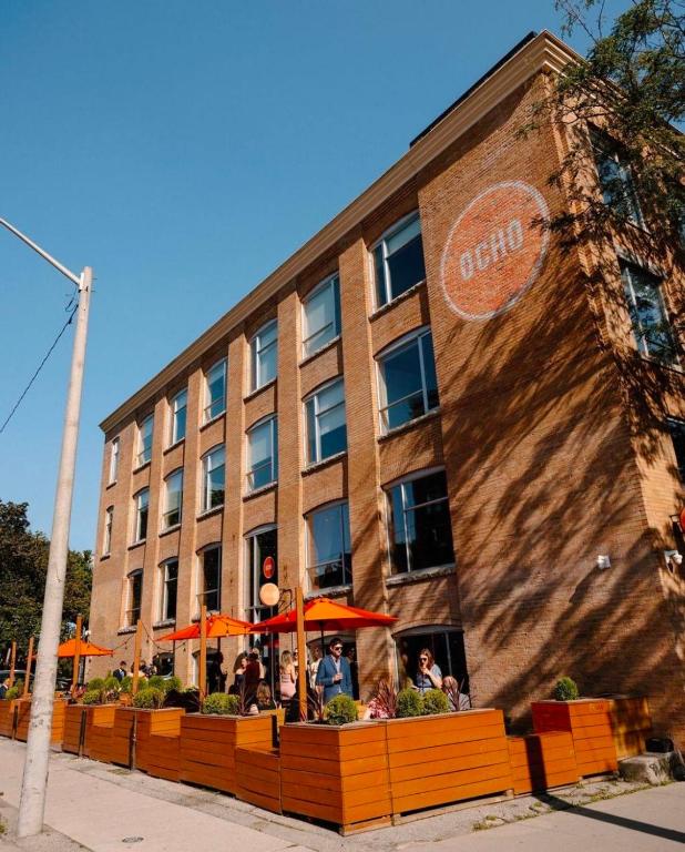Best Price on Hotel Ocho in Toronto (ON) + Reviews!