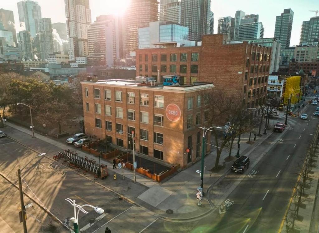 Best Price on Hotel Ocho in Toronto (ON) + Reviews!