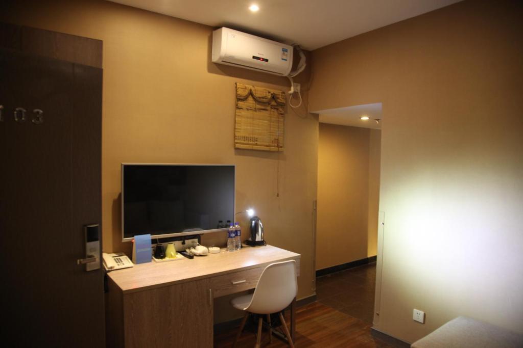 Shanghai Fish Inn Bund, Shanghai | 2024 Updated Prices, Deals